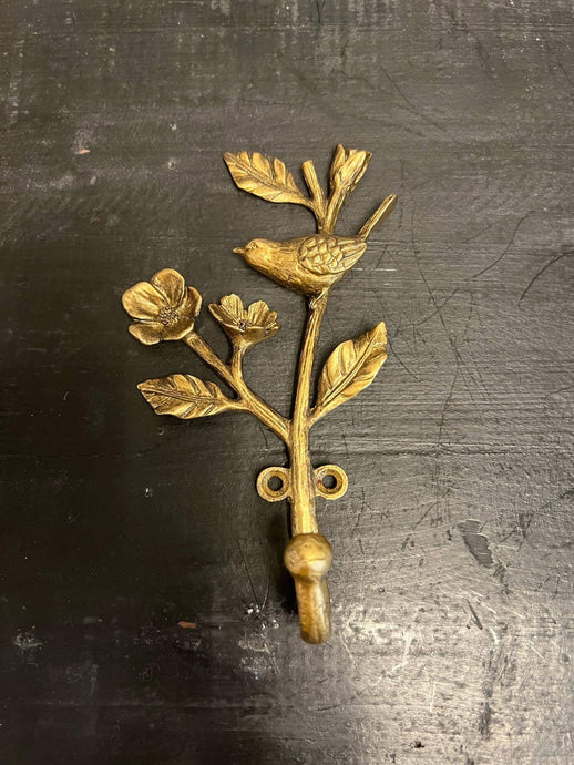 Lynnie's Nest Floral and Art Studio